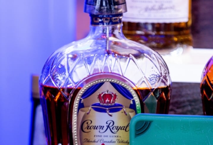 Crown Royal: 5 Best Flavors & 3 Alternatives + Recipes - Domestic Fits